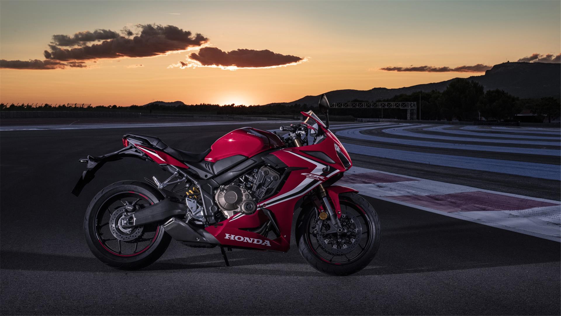 CBR650R...YOUR PASSION - Honda Motorcycles